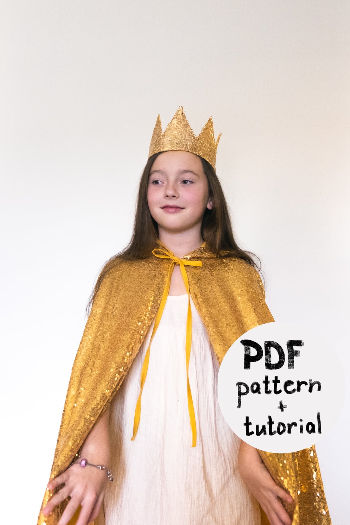 Hooded Cape Pattern | DIY kids cloak | mrsjun.com